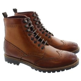 Mens Boone Brogue Boots In Tan